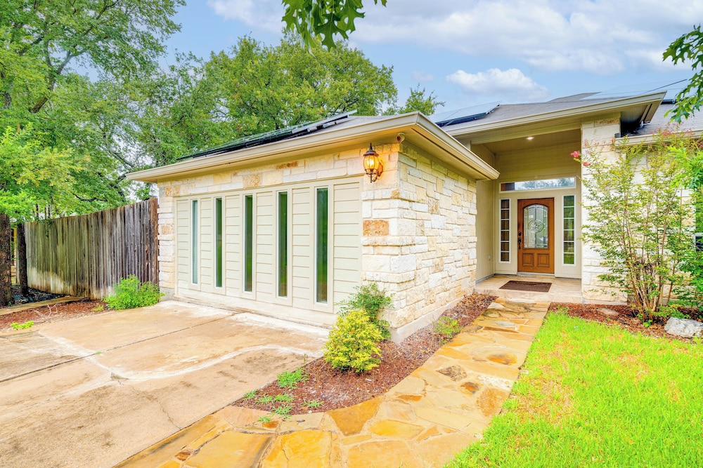 Cedar Park Home W/ Outdoor Oasis - 5 Mi To Lake! - Cedar Park, TX