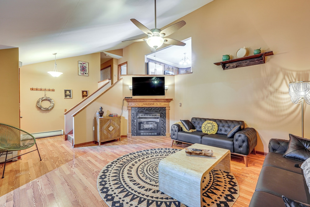 Pool, Yard & Game Room: Family Home In Kunkletown - Nazareth, PA