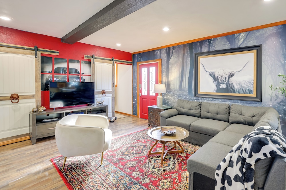 Private Hot Tub: Grove Cabin Near Grand Lake - Grove, OK