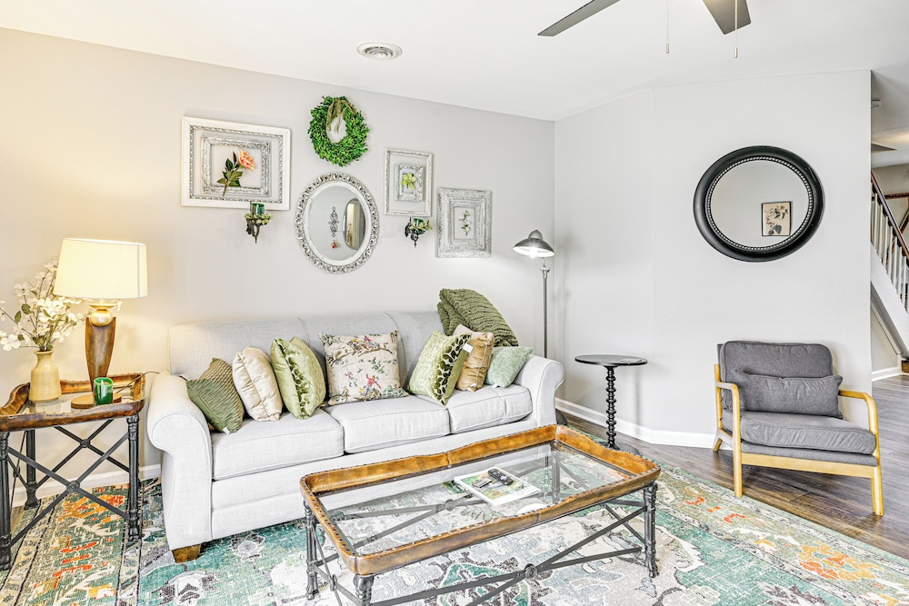 6 Mi To Dtwn: Dog-friendly Clarksville Home! - Clarksville, TN
