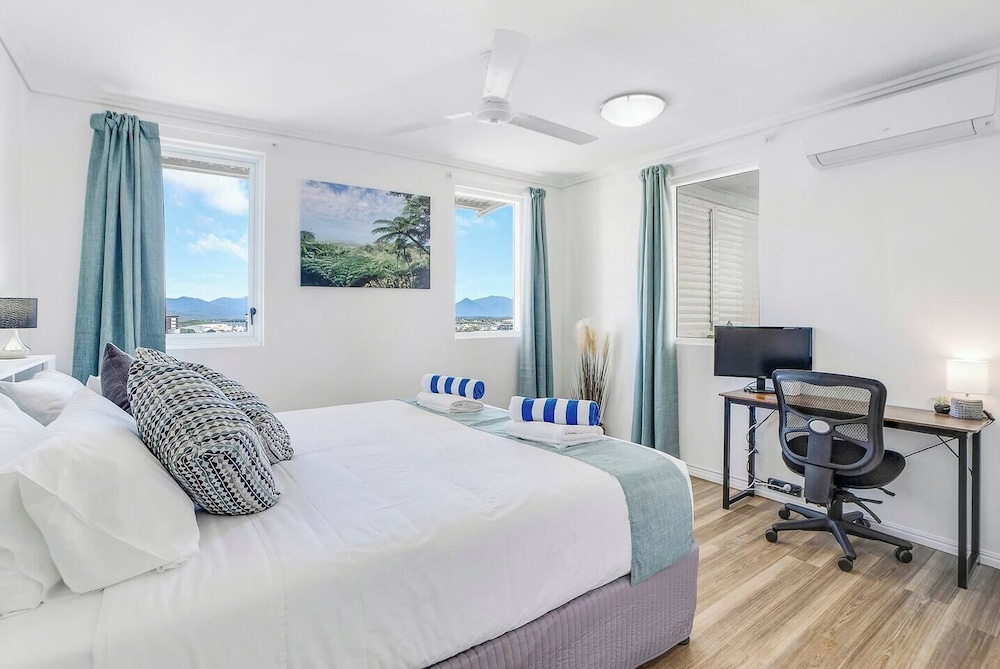 McLeod Corner Resort style Adjacent Apartments - Tropical North ...