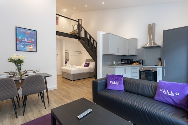 Modern Spacious Duplex In The Heart Of Manchester - Manchester