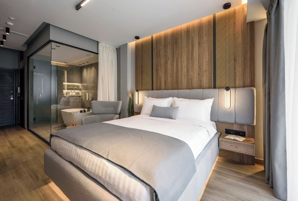 Aristotelian Virtues - Agapi - Thessaloniki | Vrbo