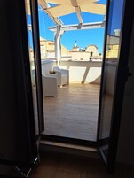 Apartamento Comfort, Vista para a cidade | Sala de estar | Impressoras 