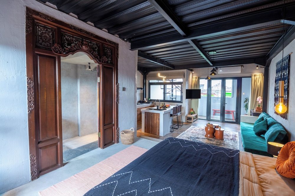 Brand New Apartment | Chic Industrial Aesthetic - Canggu