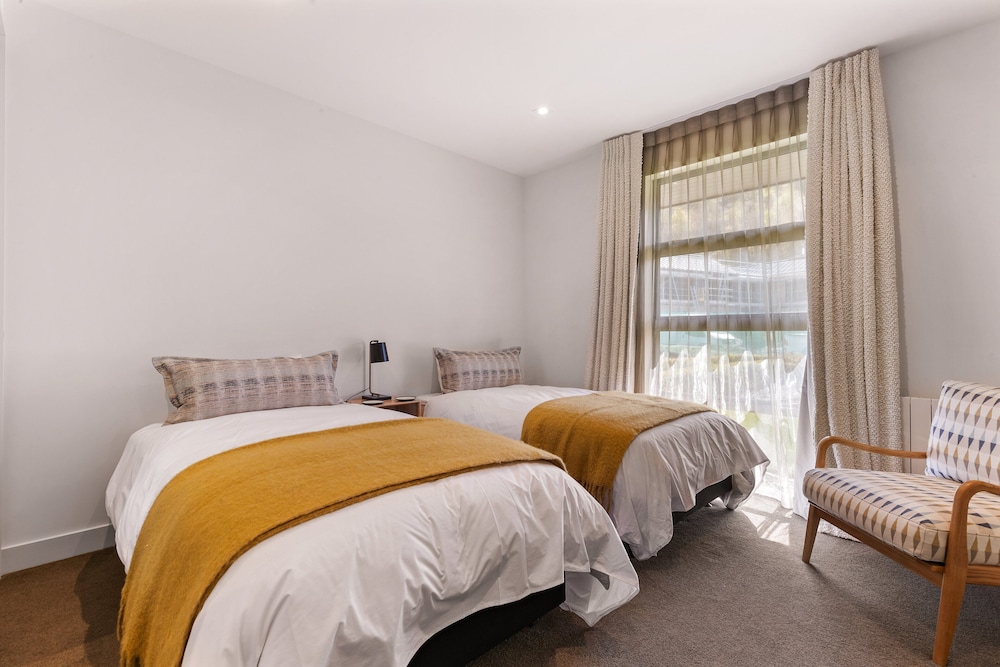 Villa Francesca - Luxurious 5-bedroom Villa Walking Distance From Arrowtown - Arrowtown
