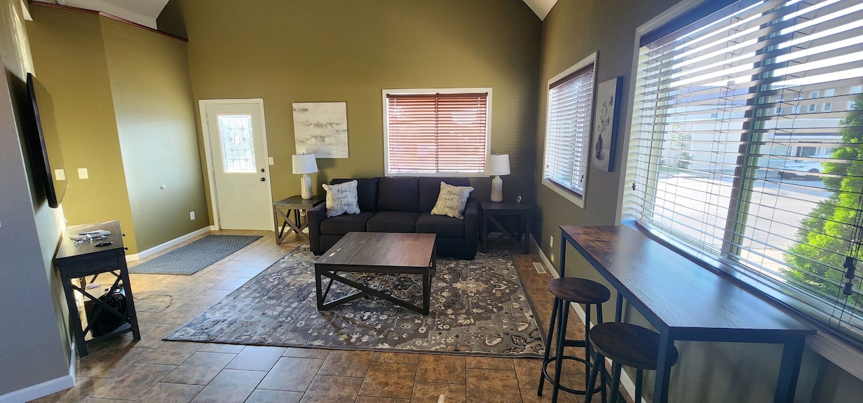 Charming 2-bedroom House With Wifi, Ac In Cool Escanaba - Escanaba, MI