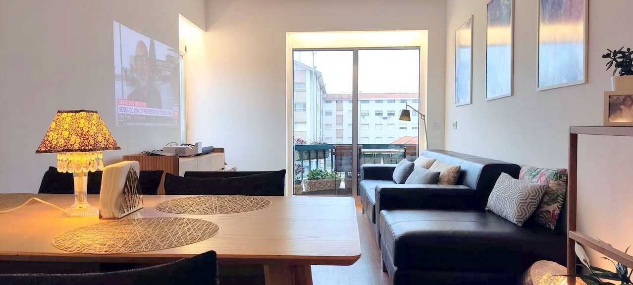 Ihe 2-bedroom Apartment Cosy And Sunny - Esmoriz