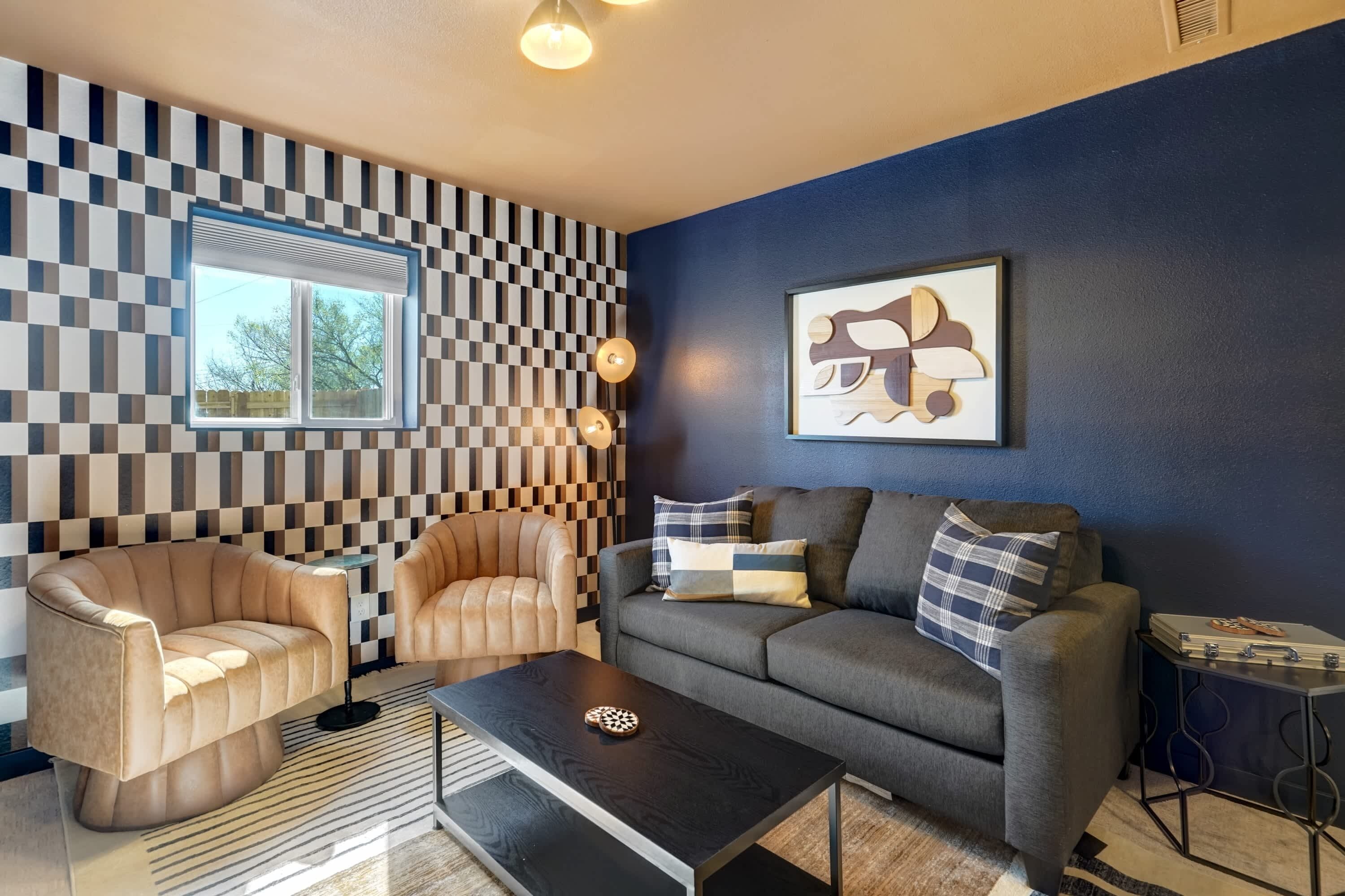 Rockies Royale! Game Night Retreat W/ Hot Tub - Colorado Springs