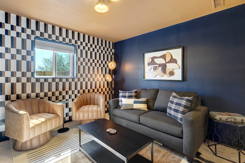Rockies Royale! Game Night Retreat W/ Hot Tub - Manitou Springs, CO