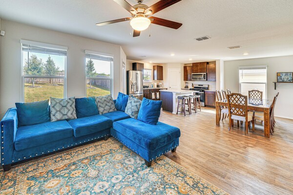 San Antonio Home W/ Pool Access: 11 Mi To Seaworld - San Antonio, TX