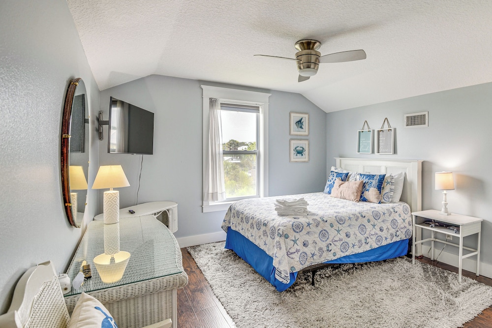 Close To Beaches: Palm Coast Home W/ Deck! - Flagler Beach, FL