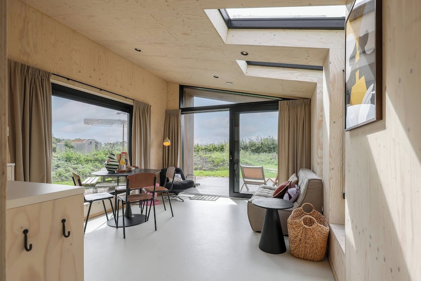 Spacious Tiny House With Mezzanine In Westkapelle | Zeeuwse Liefde Tiny House 15 - Walcheren