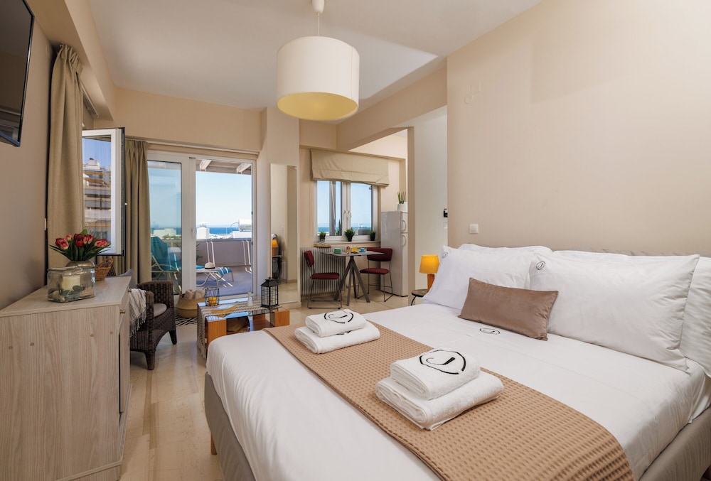 Jolly Suites - Héraklion