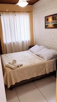 Quarto casal conforto, 1 quarto, cozinha | Wi-Fi de cortesia, roupa de cama