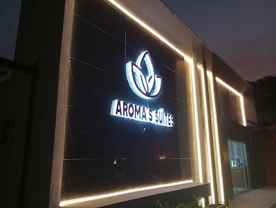 AROMA'S SUITES
