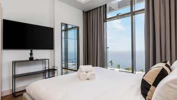 Apartamento Clássico, varanda, vista para o mar | 1 quarto, ferro/tábua de engomar, Wi-fi grátis