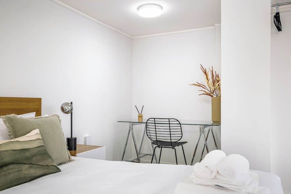 Riches Stay And Sleep Unit With Wi-fi And Parking - Auckland