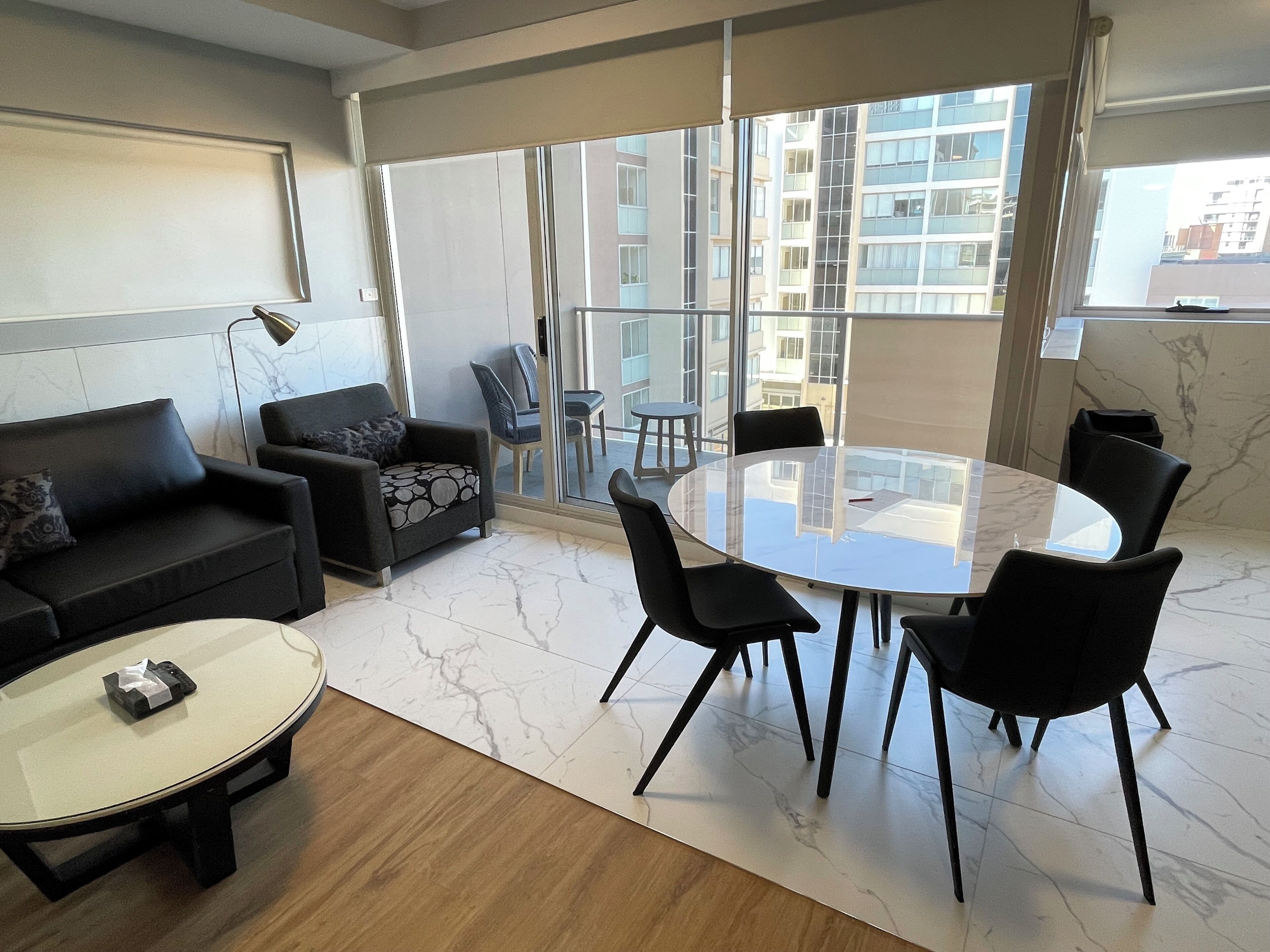 Deluxe One Bedroom Apartment - Merewether