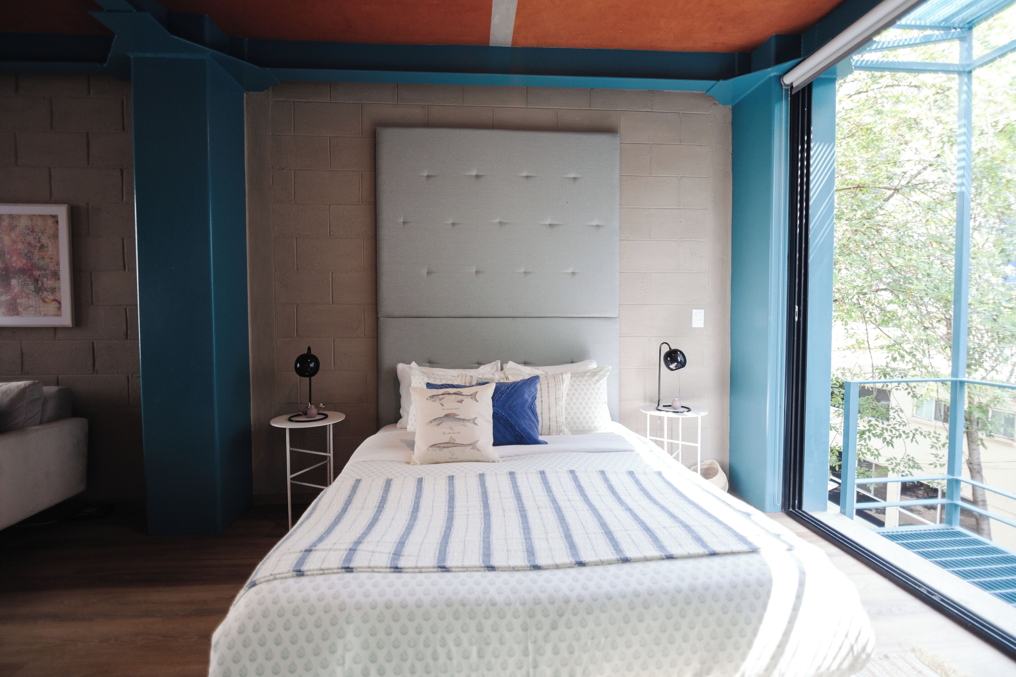 Apartamento júnior, sacada, vista para a cidade | 1 quarto, ferros/tábuas de passar roupa