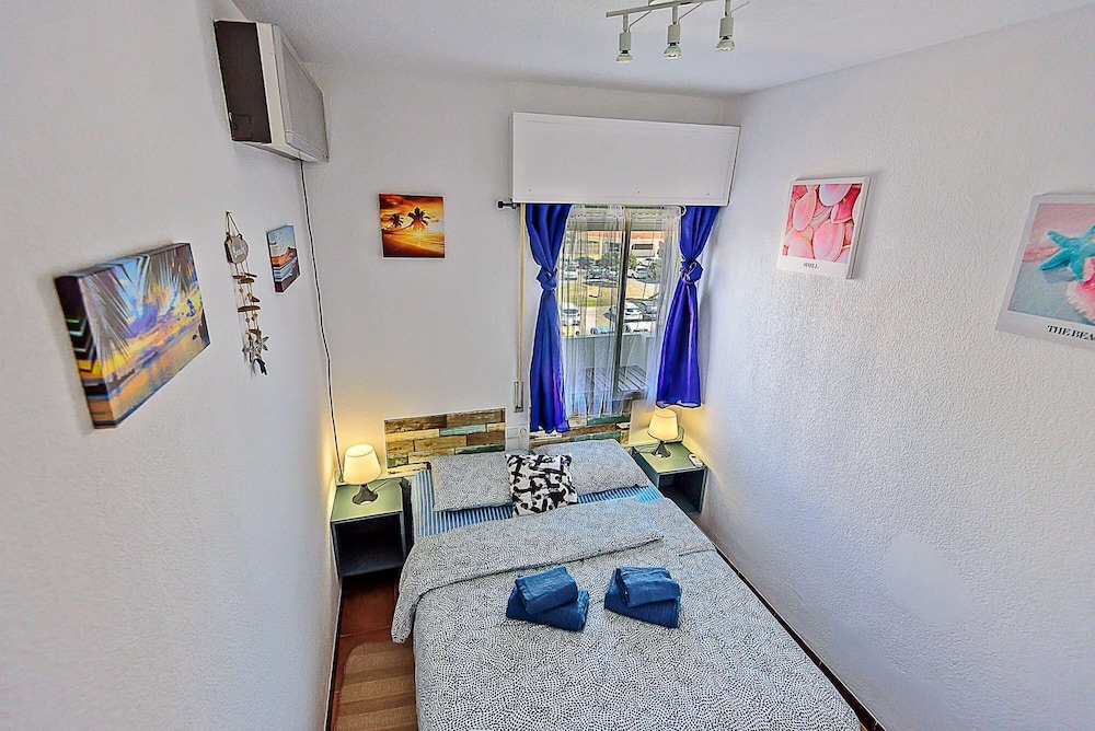 Beachfront 3-BR apartment with sea view and pool view balconies ...