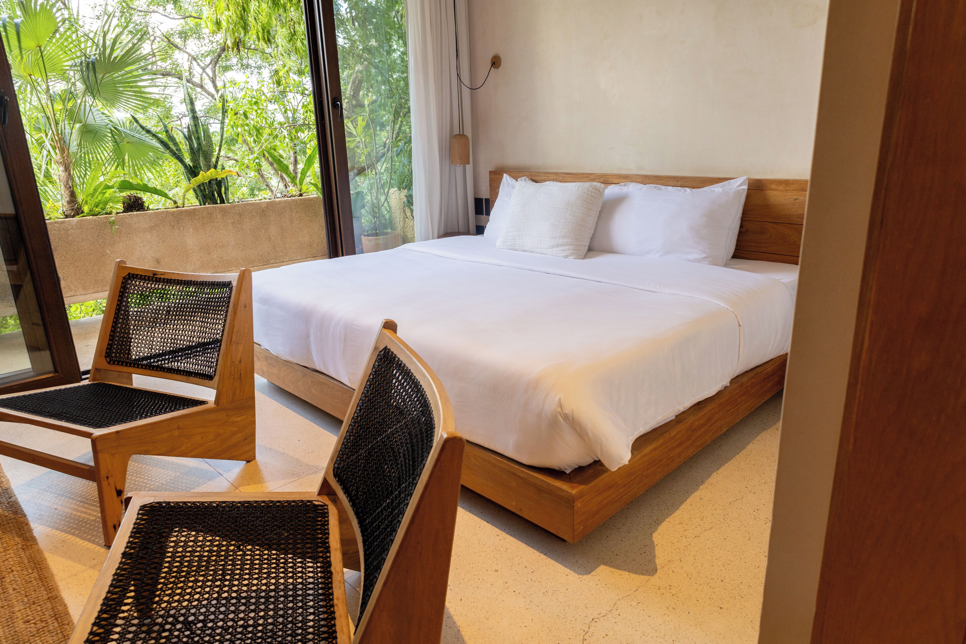 Apartamento (6A) | Cofre no quarto, secretária adequada para computadores portáteis 