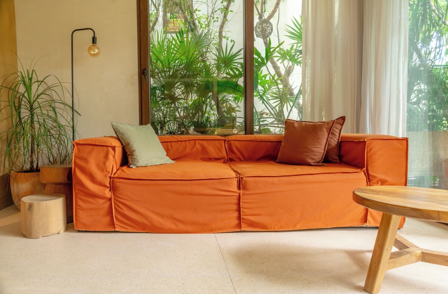 Apartamento Design (4A) | Sala de estar | Smart TV de 43 polegadas com canais por cabo 