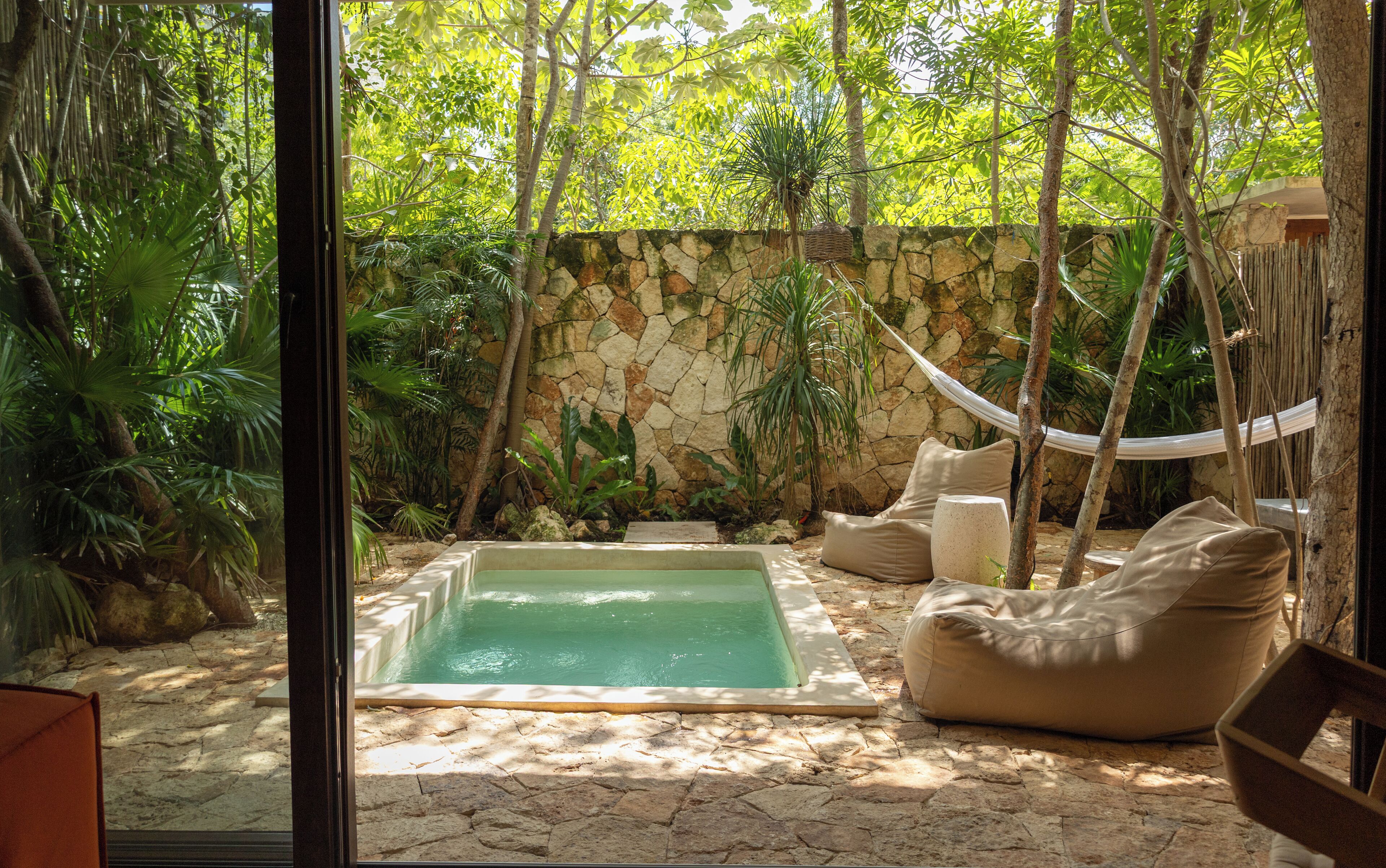 Apartamento (2A) | Área de estar | Smart TV 43 polegadas com canais a cabo