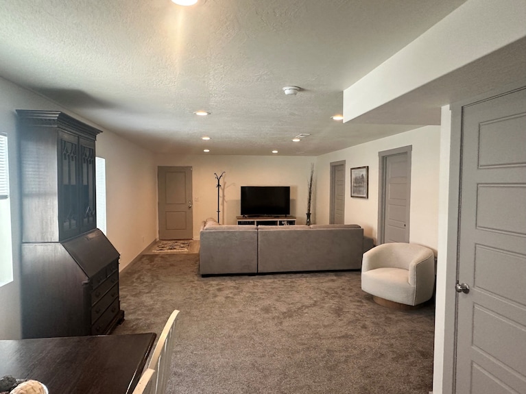 Charming 2-bedroom Basement Apartment With Wifi, Ac In Lovely Stansbury Park - Great Salt Lake State Park, Magna