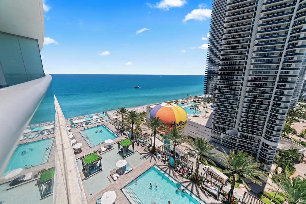 Lyfe Resort And Residence - Dania Beach, FL