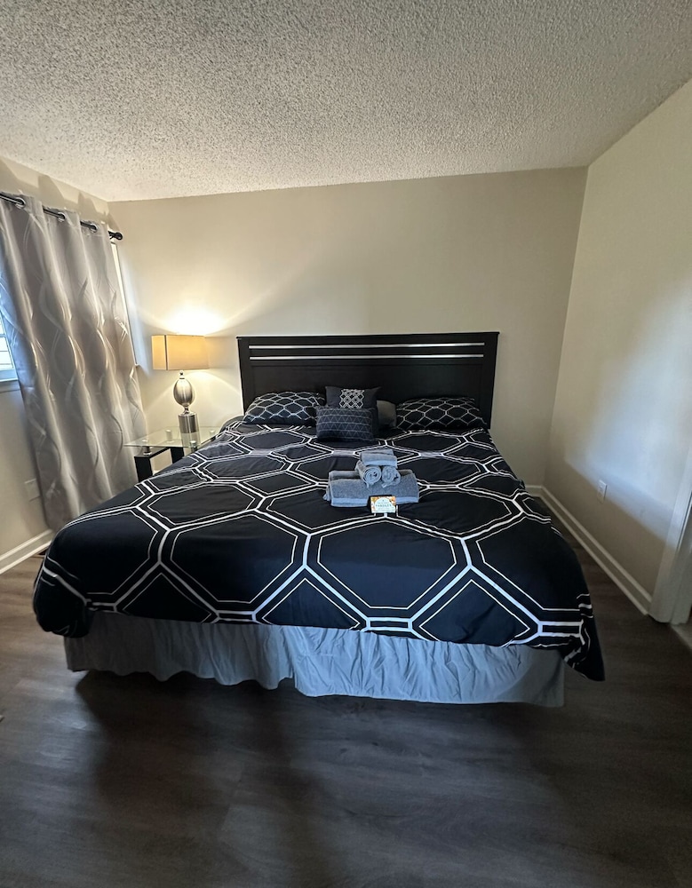 Townnhome On A Hill In Marietta, With Wifi, Close To Braves Stadium - Marietta, GA