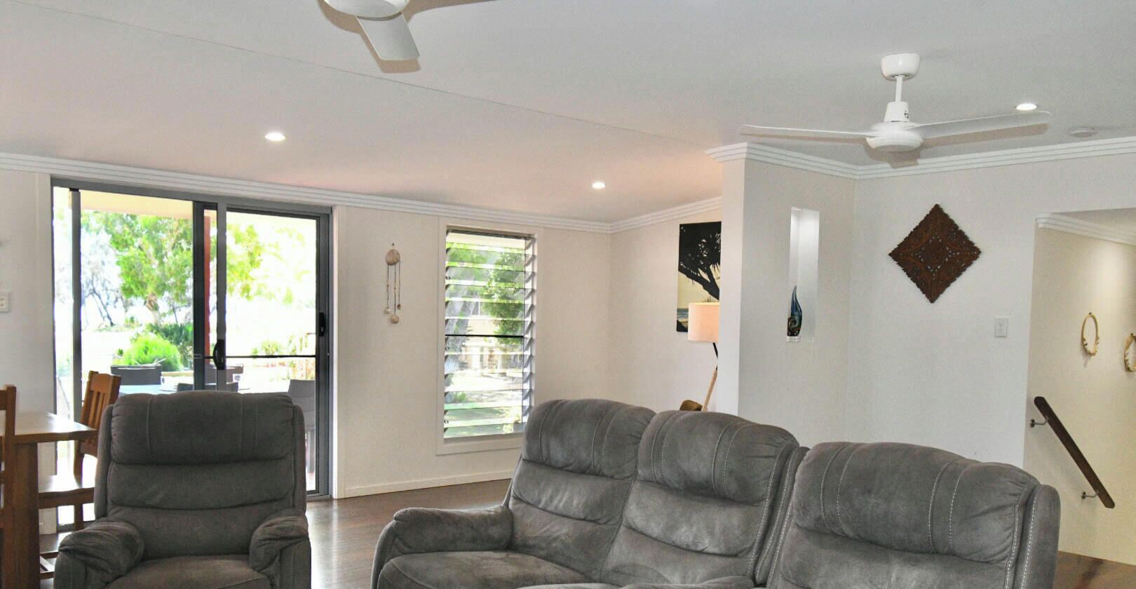 Enjoy Your Holiday Over Looking The Ocean - Woodgate