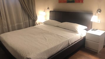 Quarto Duplo | Casa de banho | Um polibã, um secador de cabelo, toalhas fornecidas, sabão