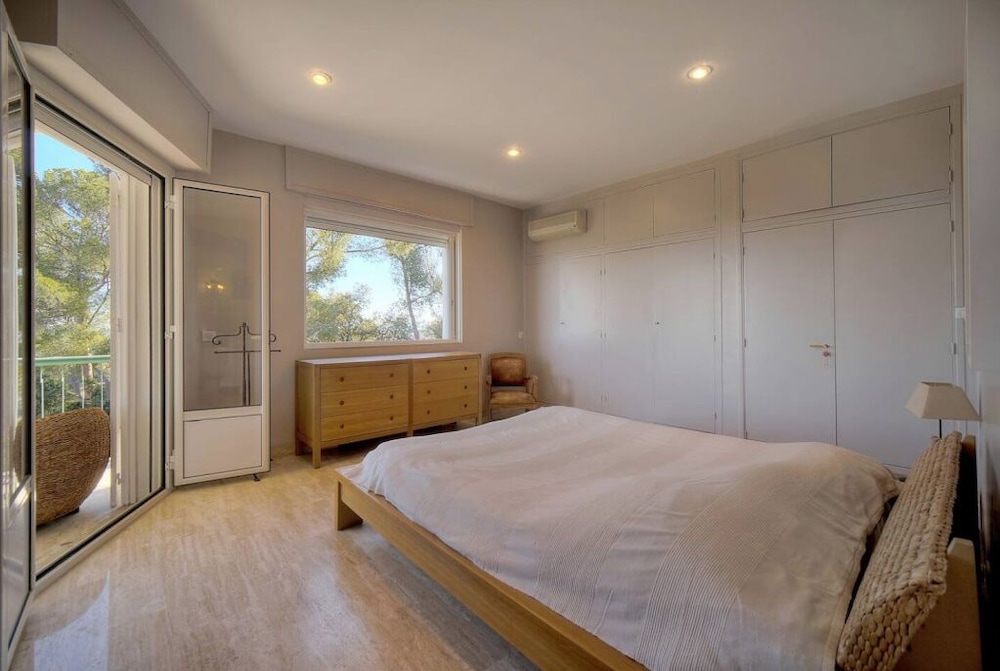Frgk "Villa With Panoramic View And Lush Garden Near Cannes" - Frgk - Antibes