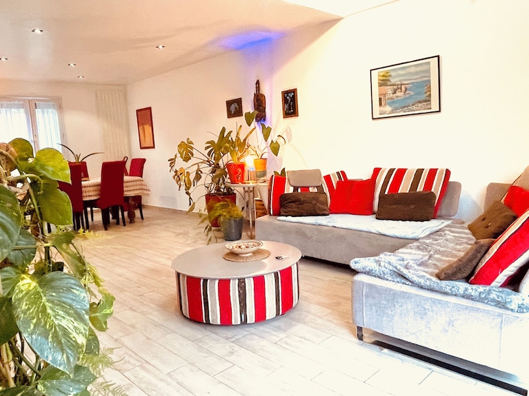 2-bedroom House In Enchanting Le Blanc-mesnil With Ac, Wifi, Fitness Room - Le Blanc-Mesnil