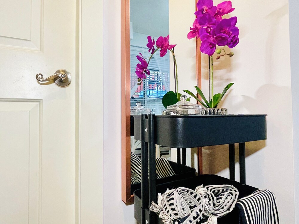 Langley Heights 2 Bedrooms Sweet Suite - Langley