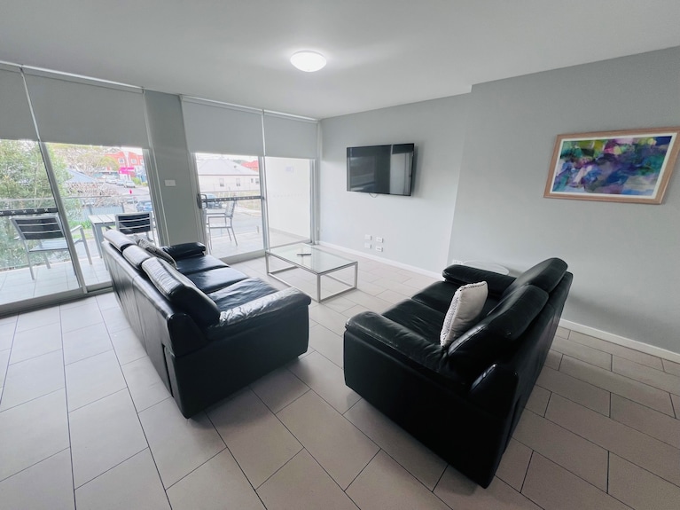 Two Bedroom Apartment - Waratah