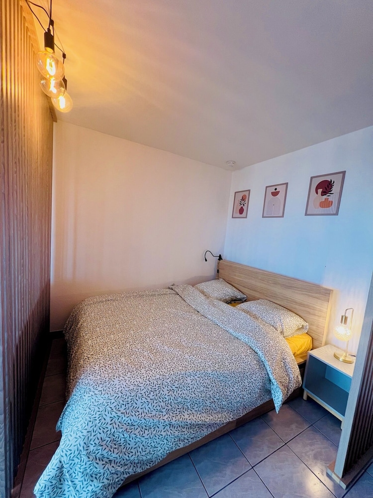 Toits Nantais - Cosy Avec Vue - Parking - Bouguenais