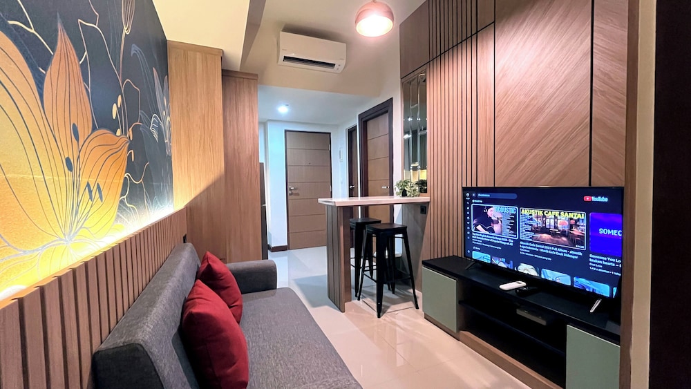 Warm And Homey 2br At Vida View Makassar Apartment - Makassar