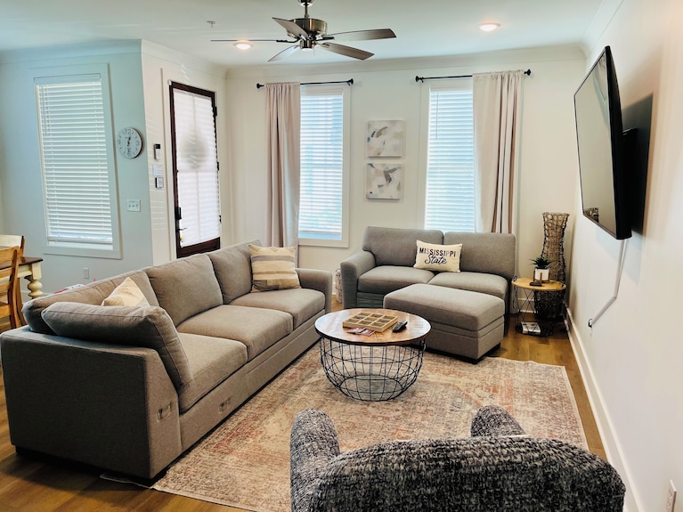 "The Dawg House" Townhouse - 스탁빌