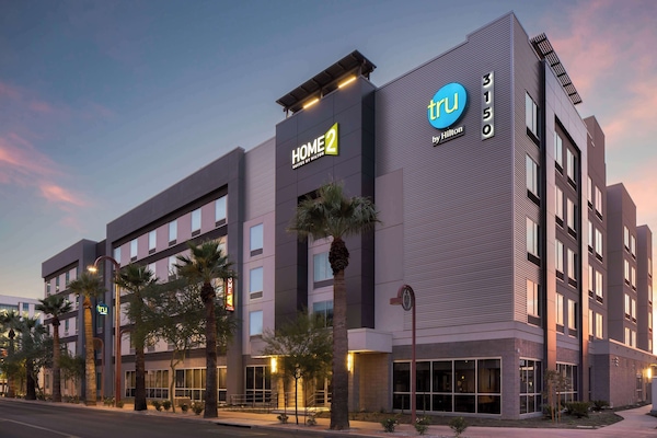Home2 Suites By Hilton Phoenix Midtown - Phoenix, AZ