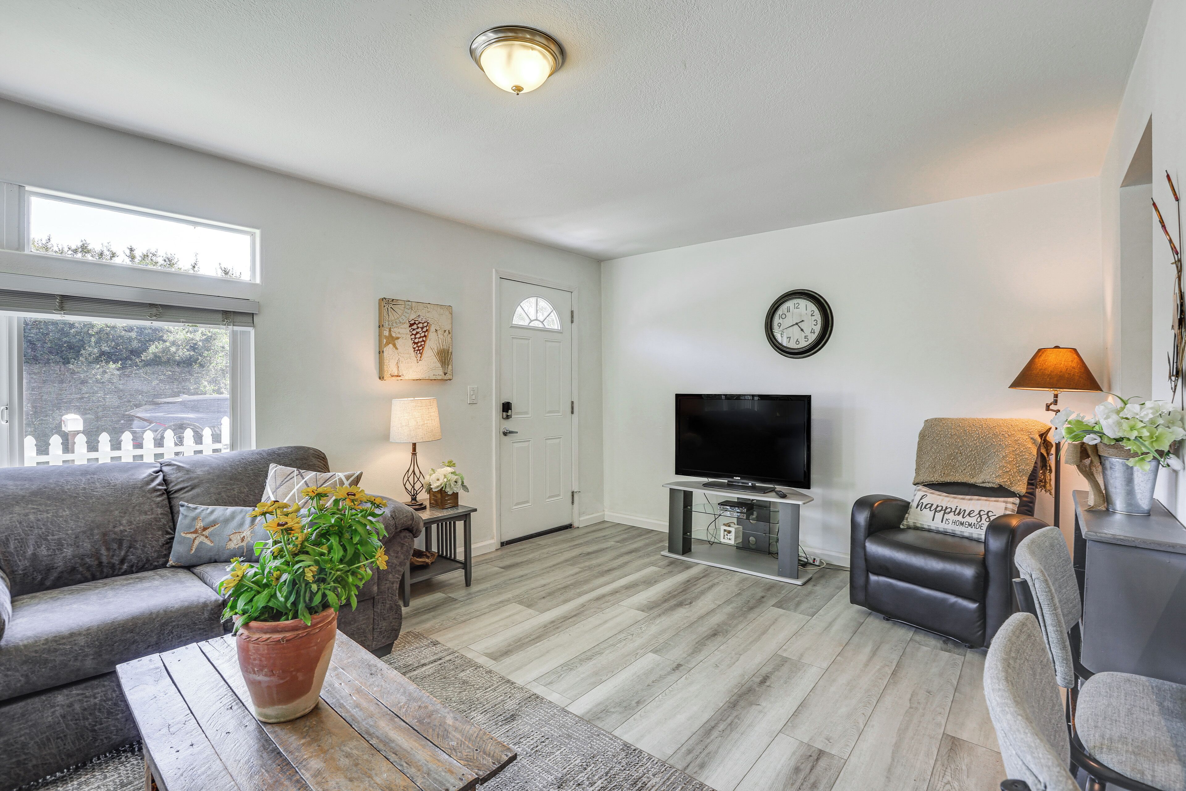 2 Blocks To Beach: Dog-friendly Oceano Cottage - Grover Beach, CA