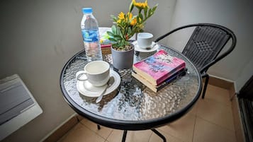 Quarto casal luxo, sacada | Terraço/pátio