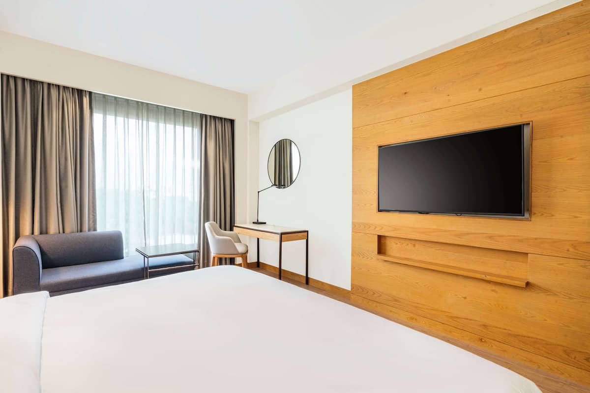 Quarto superior | Roupas de cama antialérgicas, frigobar, cofres nos quartos
