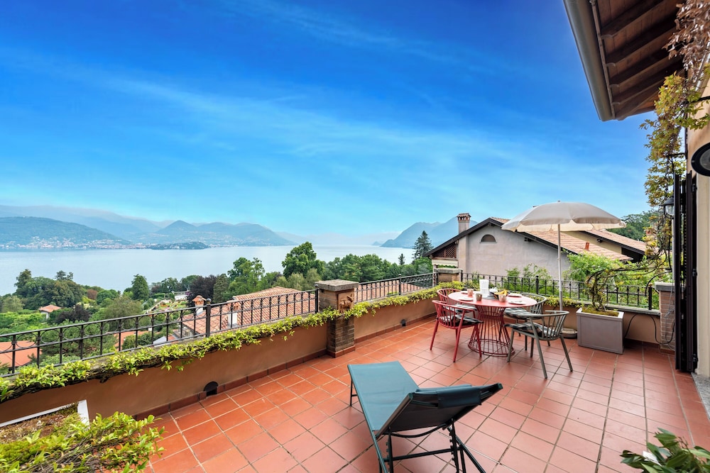 Il Dipinto Sul Lago Stresa Center - Stresa