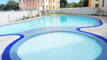 Piscina exterior