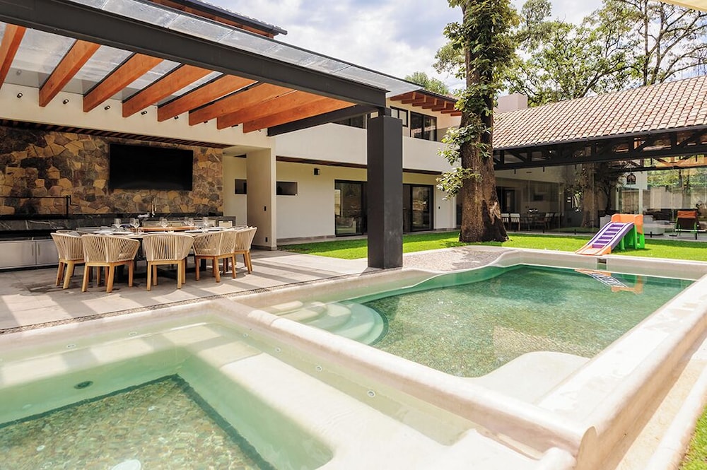 Casa Ripoll - Valle de Bravo