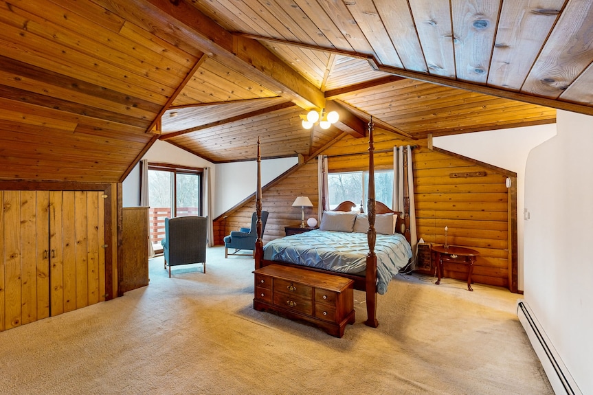 Picturesque Dog-friendly Log Cabin With Stunning Views And Wood Stove - Anchorage, AK