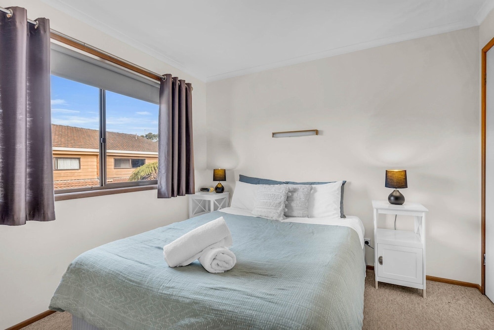 Harbour Lights - 2 Bedroom With Pool - Merimbula