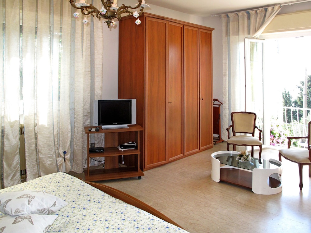 La Gerla By Interhome - Pietrasanta